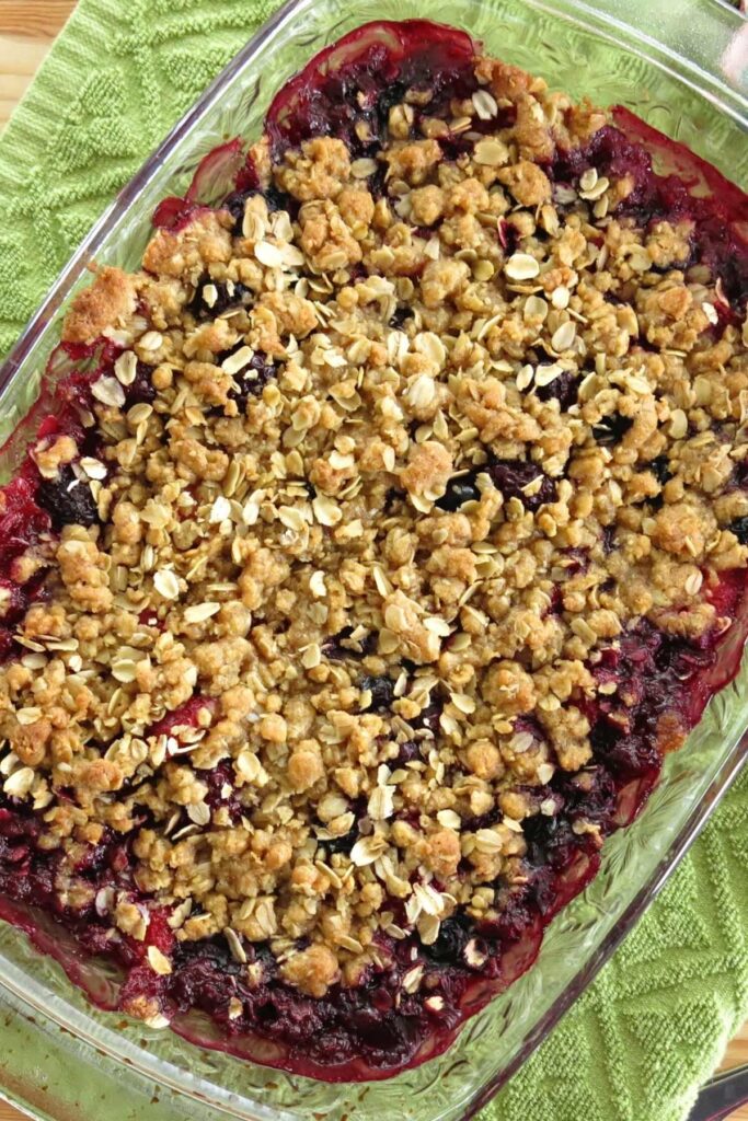 Triple Berry Crisp with Frozen Berries - The Dinner-Mom